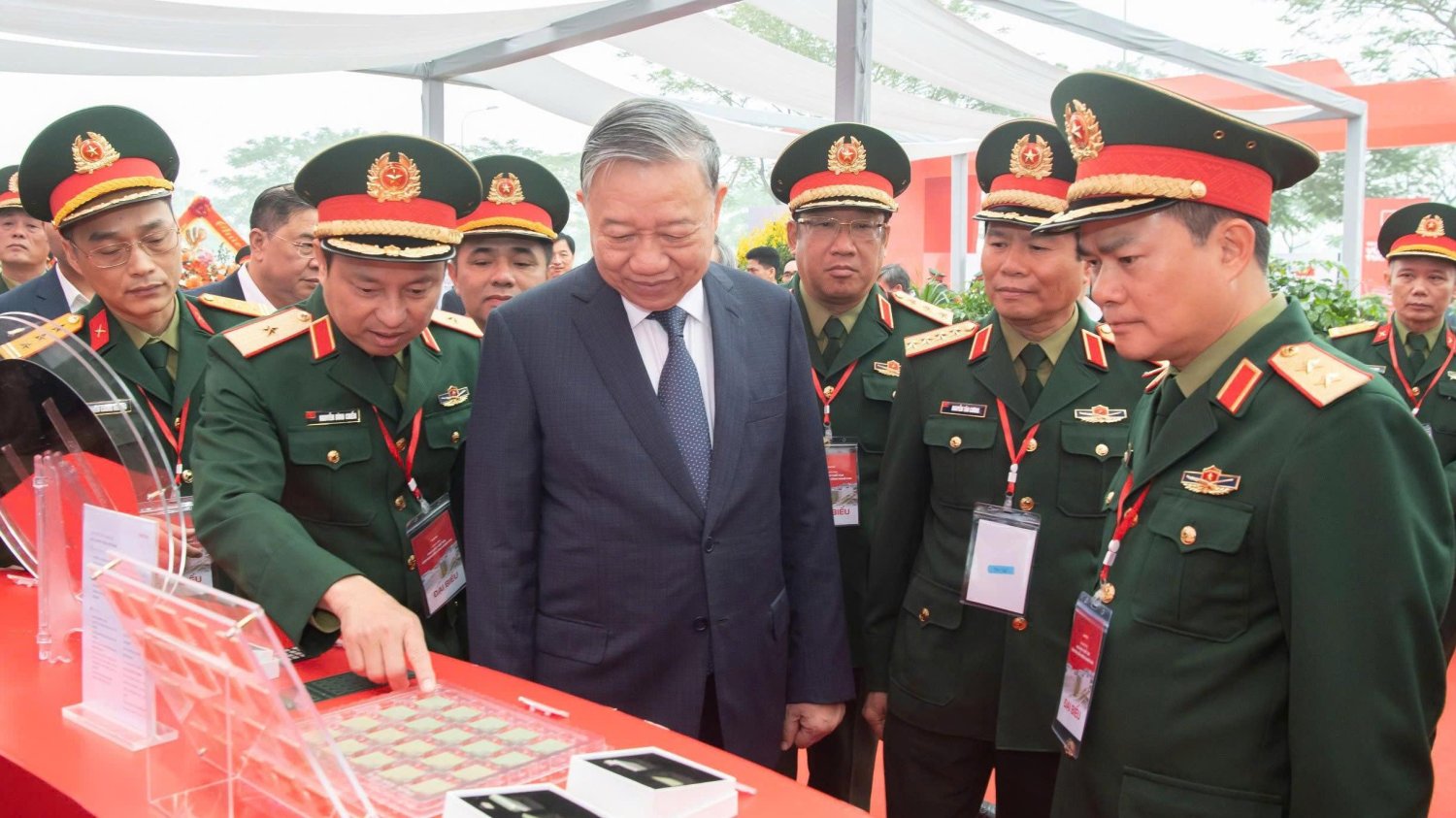 'Trên mảnh đất này, chúng ta sẽ tạo ra những con chip đầu tiên của Việt ...