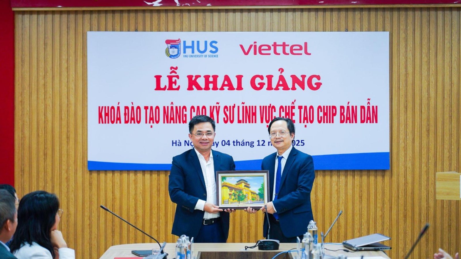 Viettel và trường ĐH KHTN khai giảng khóa đào tạo kỹ sư chế tạo chip ...